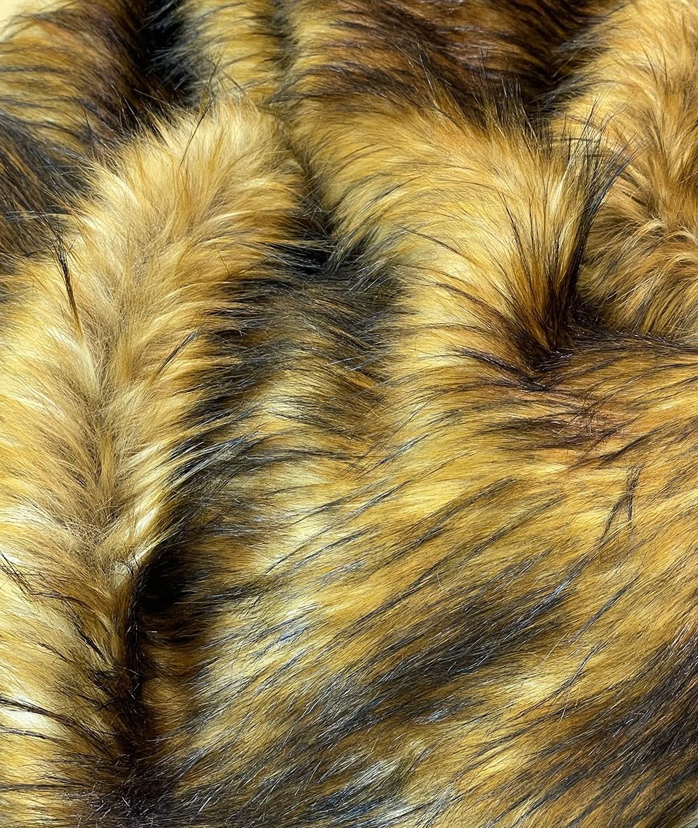 Red Panda Faux Fur Blankets | Large Faux Fur Throws | Fur Bedspreads