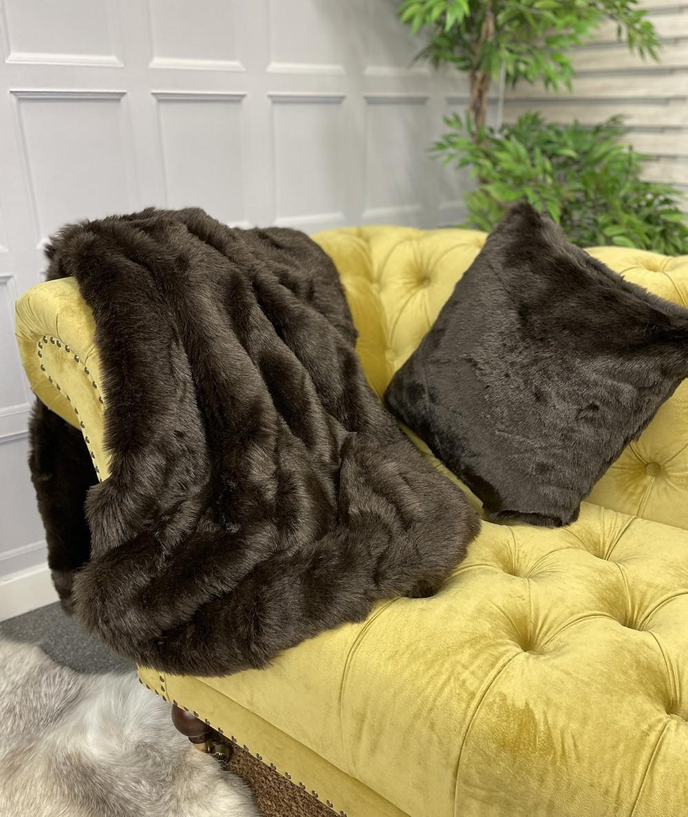 Havana Brown Faux Fur Throws | Large Fur Bedspreads and Sofa Throws