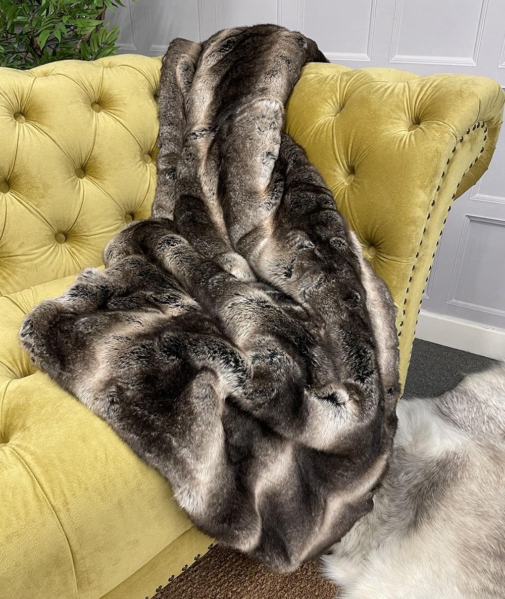 Kensington Faux Fur Throw | Luxurious Patterned Fur Blanket Throw